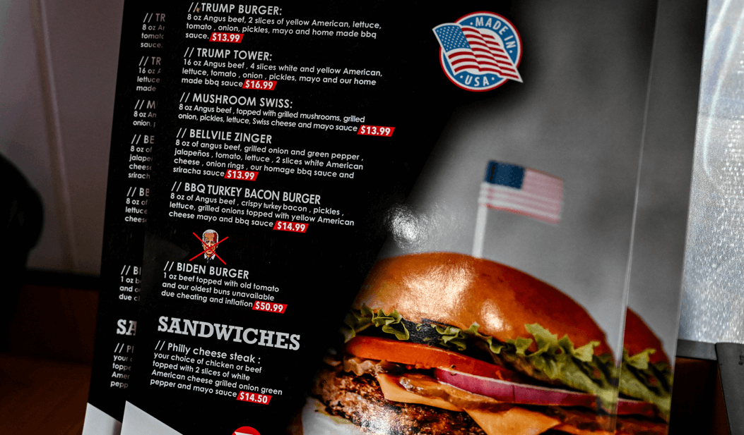 “Trump Tower Burger” – Tầng Tầng Lớp Lớp Như Tòa Tháp Quyền Lực ...