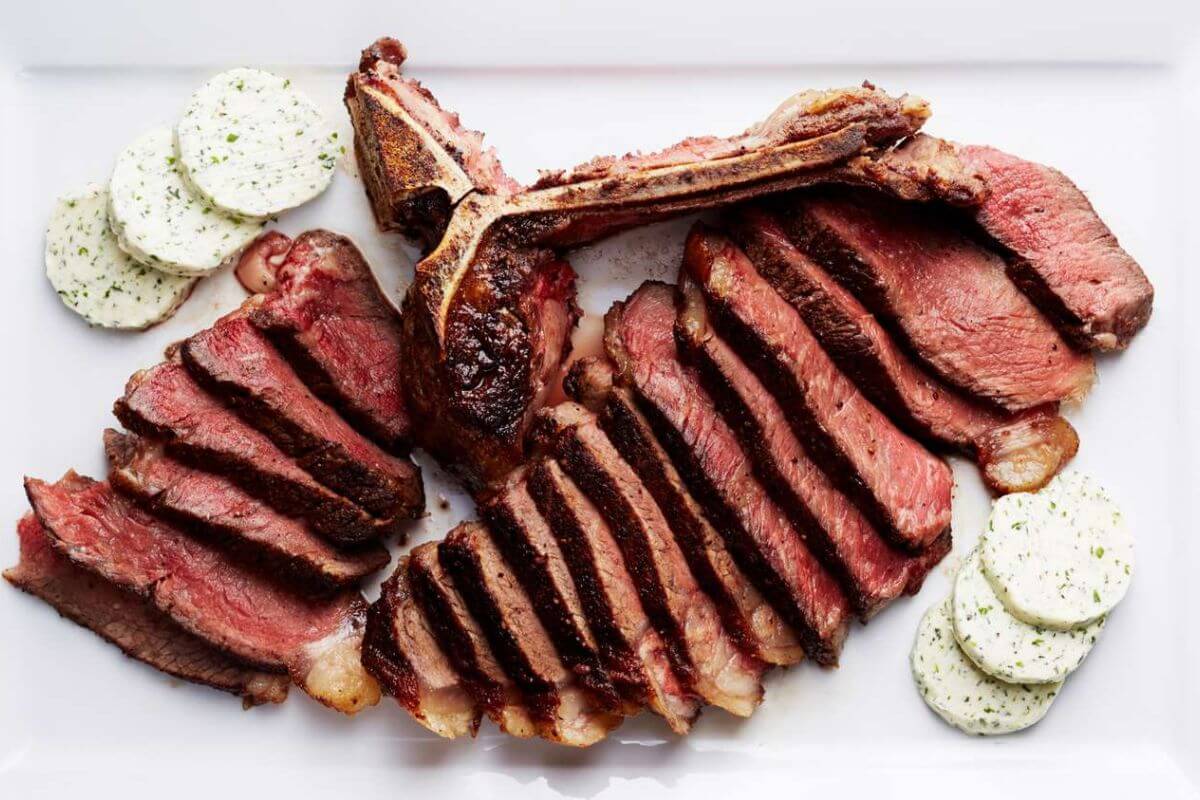 Thịt Bò Bít Tết Có Xương Chữ T Porterhouse – Cú Đấm Kép Của Hương Vị ...